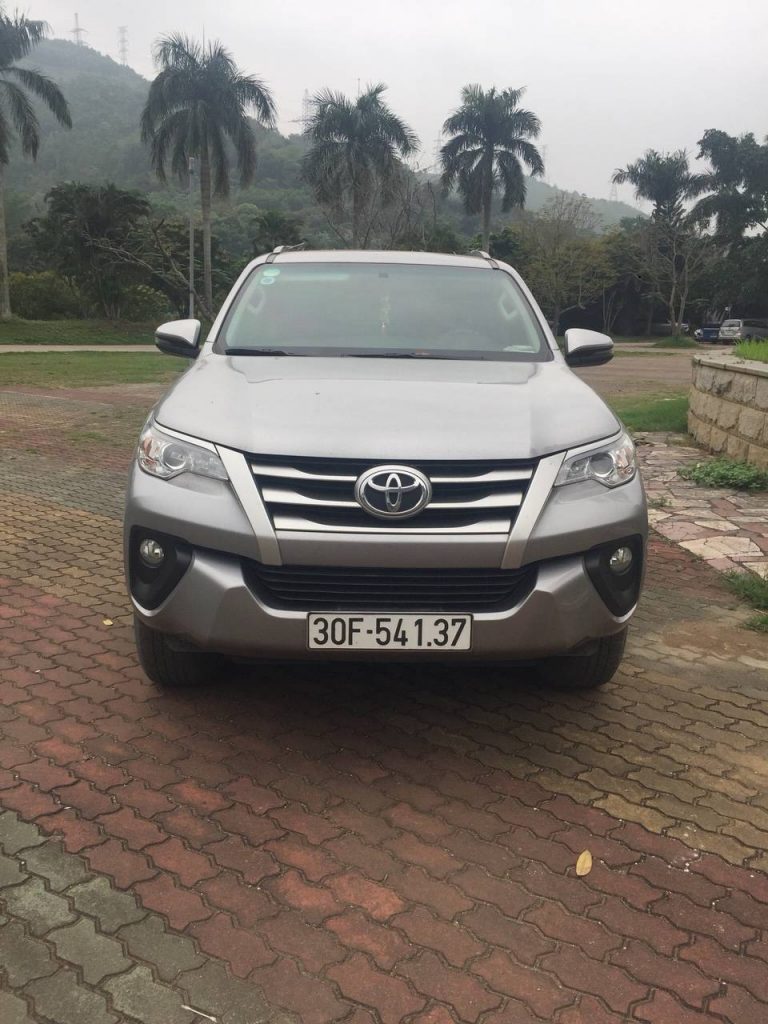 Toyota Fortuner (7c) – Dịch vụ thuê xe chuyên nghiệp